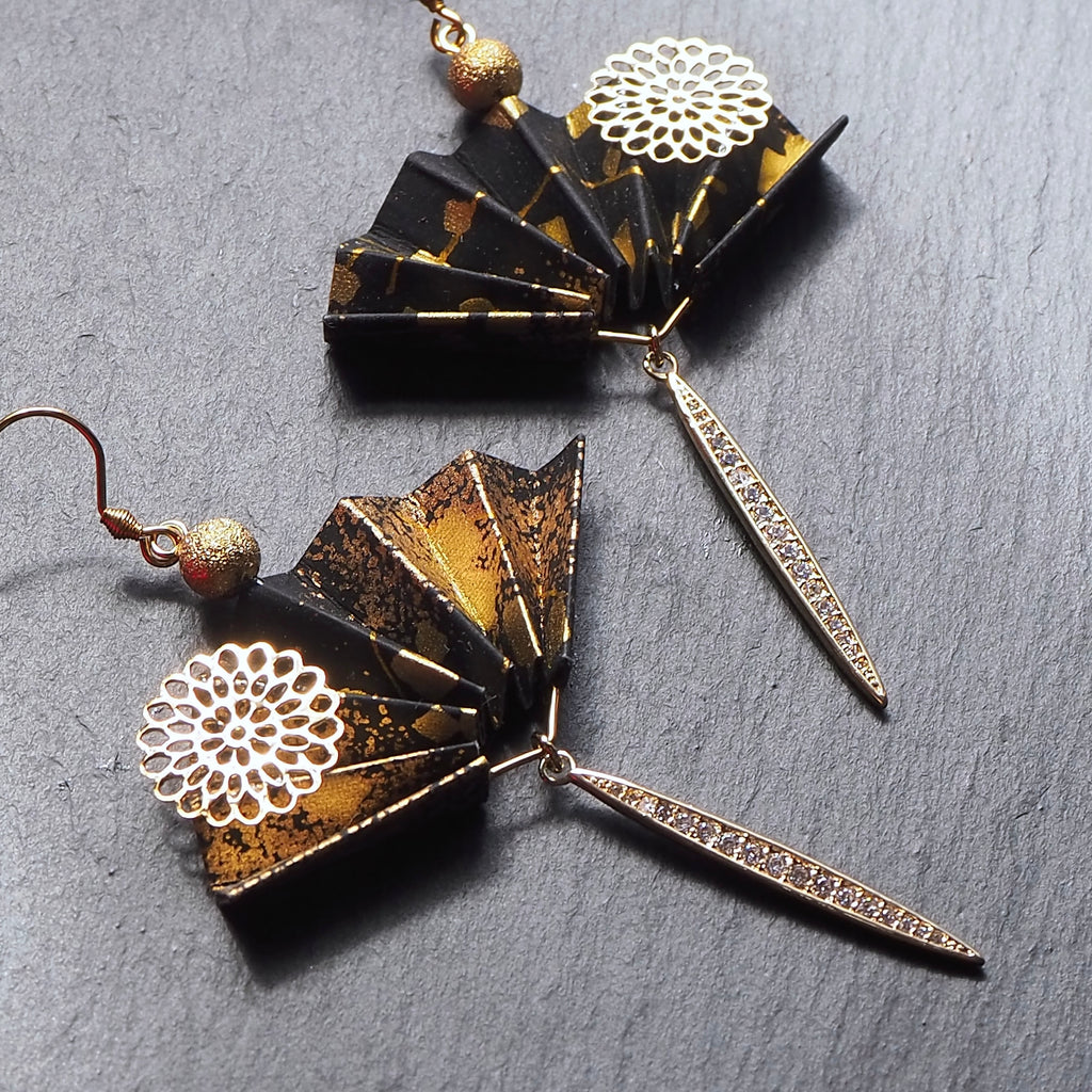 Auspicious Japanese paper jewelry that is perfect for celebrations and ...
