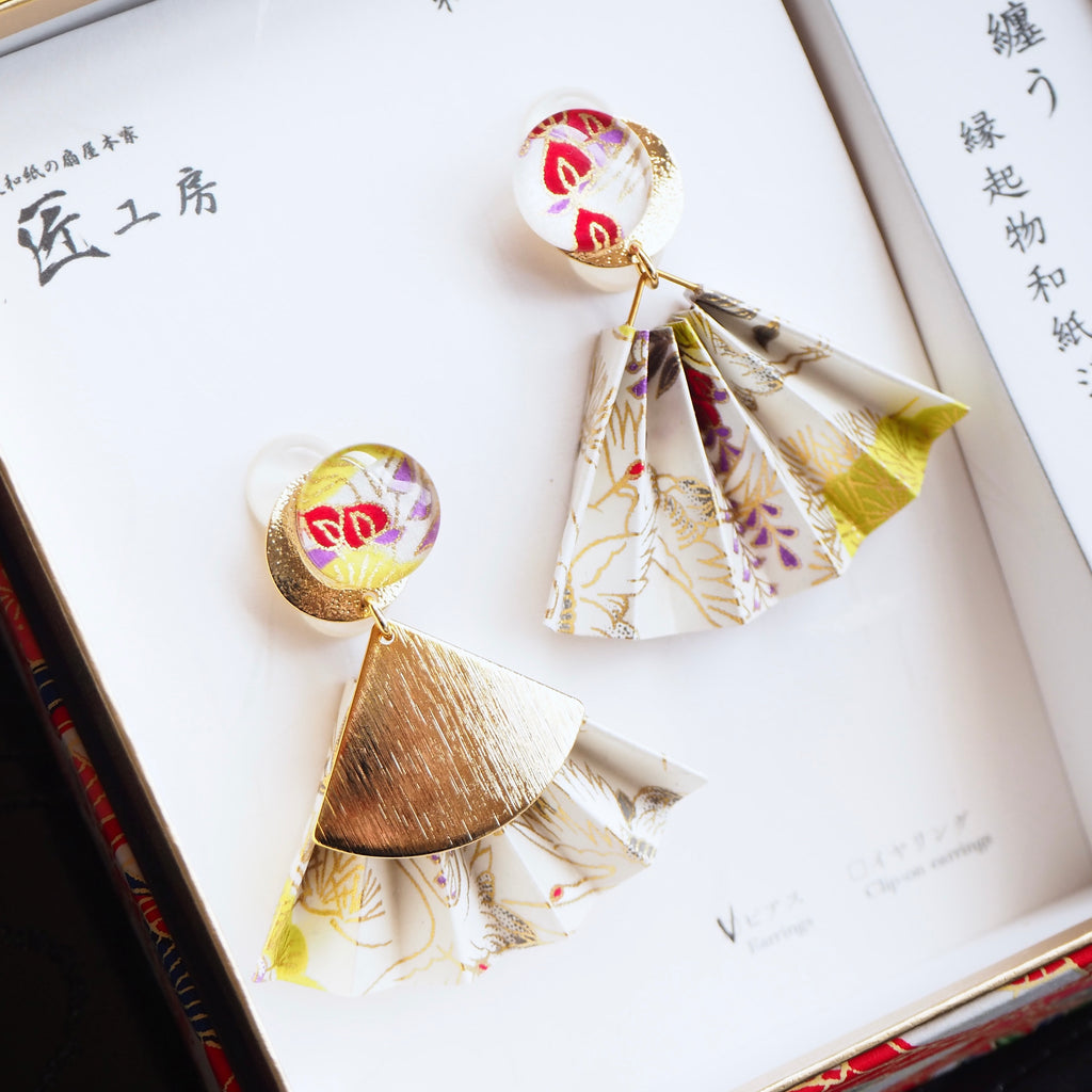 Large accessories, Japanese paper jewelry that will make your face ...